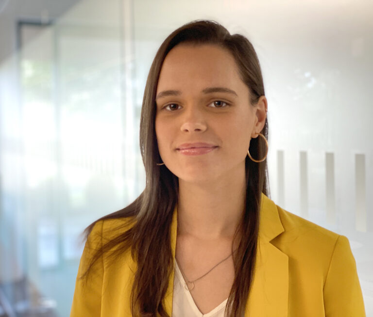Laurie Sara Oliver - CRA | Admired Leadership